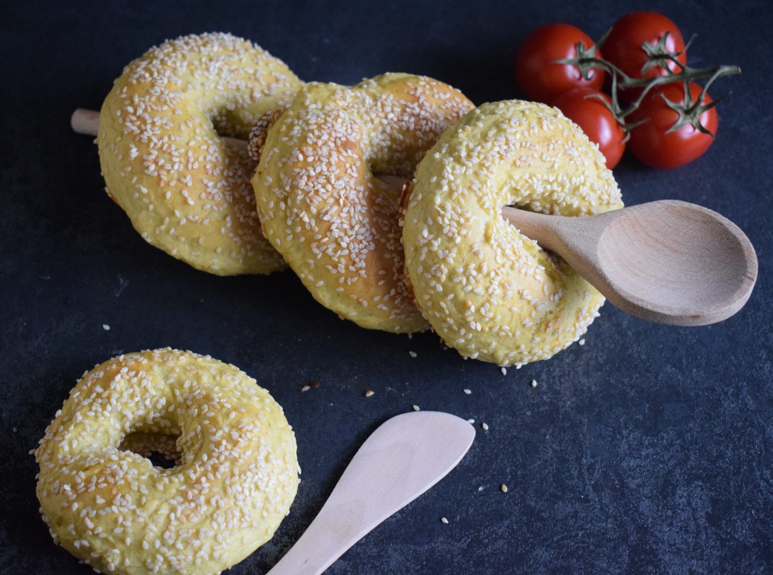 Curry-Sesam Bagels aus Dinkelmehl - Soni - Cooking with love